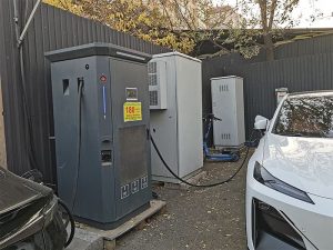 How many vehicles can floor standing EV charger serve daily? – Aegen EV ...